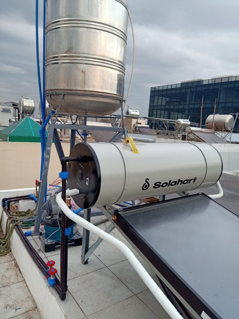 máy nước nóng solahart sunheat lắp đặt tại quận 7